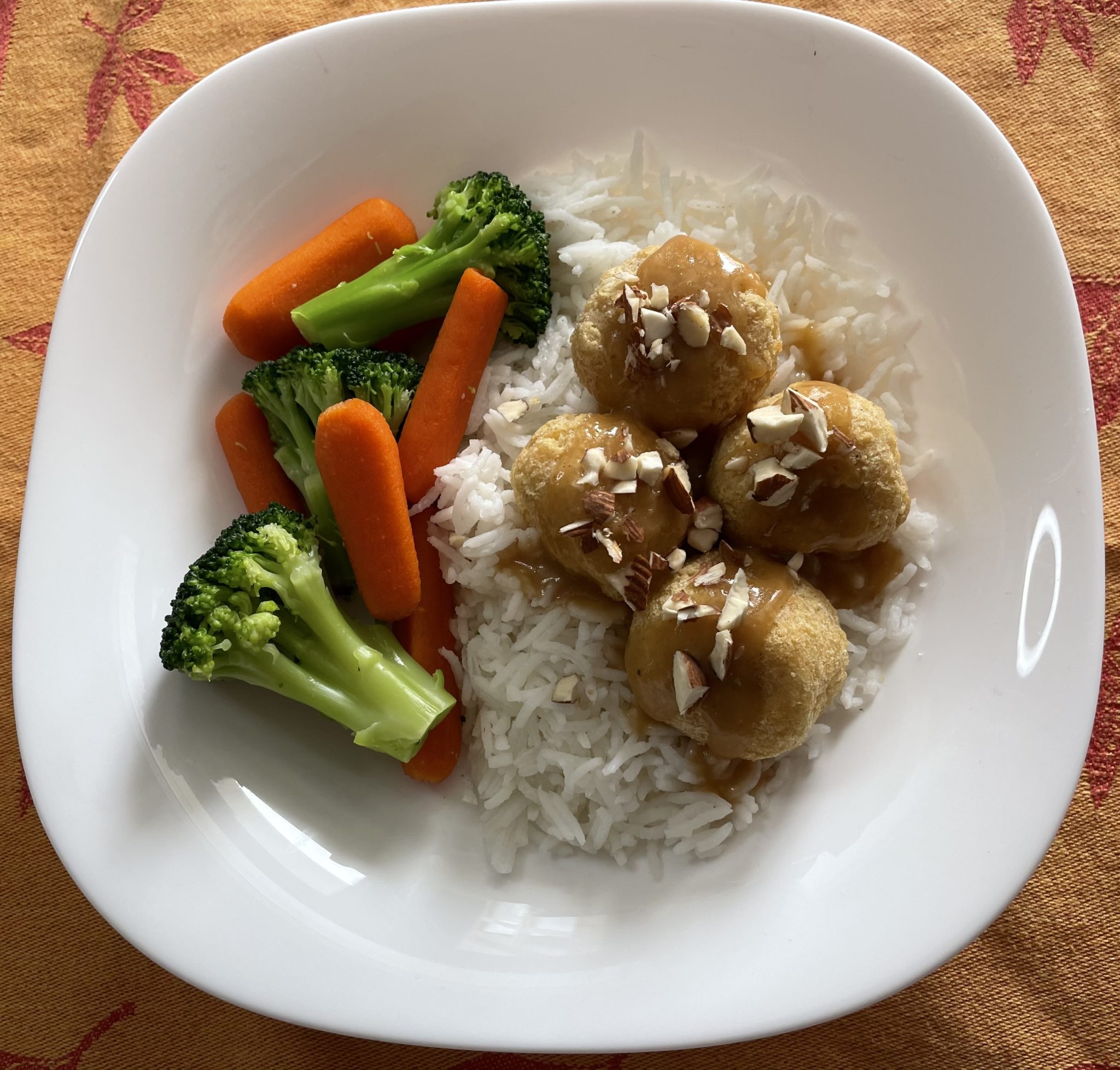 Poulet Soo Gui aux amandes - Service Alimentaire Maple Leaf Soins de Santé